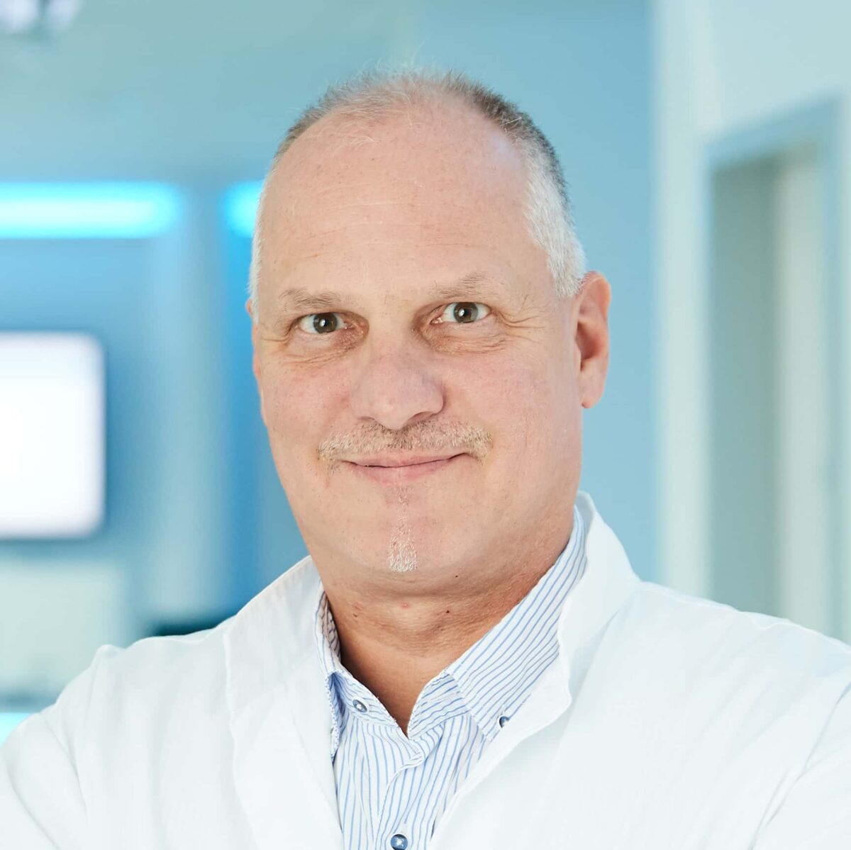 Curriculum Vitae - DrD Plastic Surgery